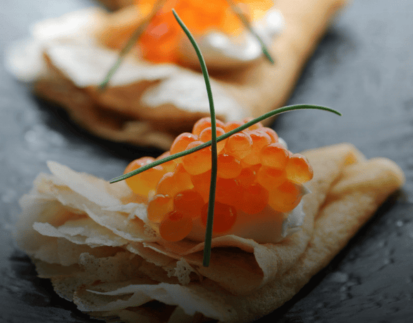 Best caviar pairings: What to eat and drink with caviar?